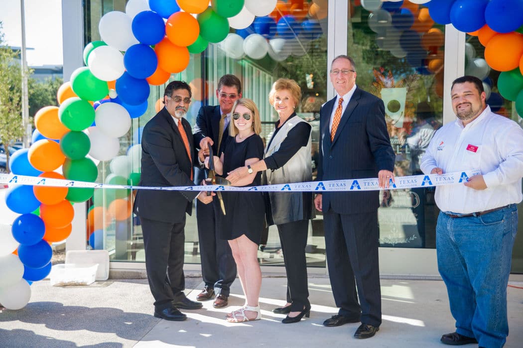 UTA Bookstore celebrates first phase of renovation - Fort Worth ...