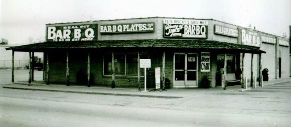 Cooking up a winner: Riscky’s celebrates 90 years of ’cue - Fort Worth ...