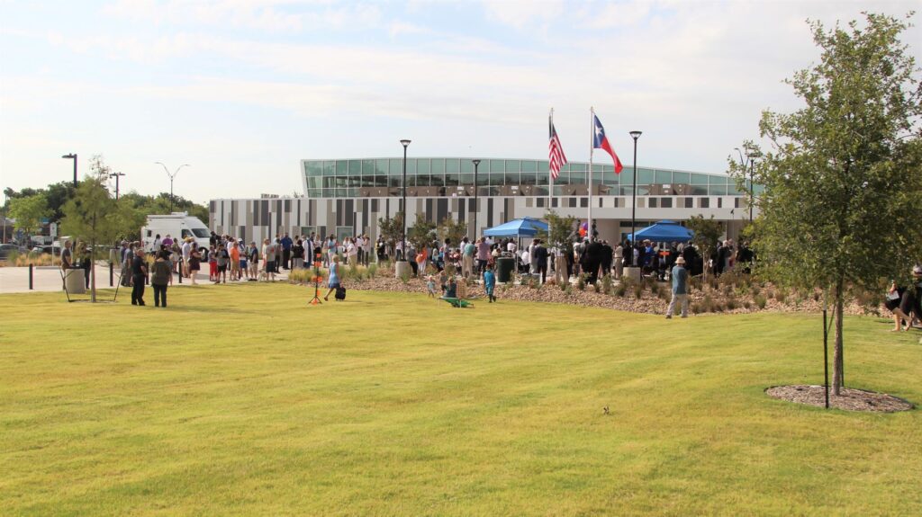 Reby Cary Youth Library grand opening held Aug. 14 - Fort Worth ...
