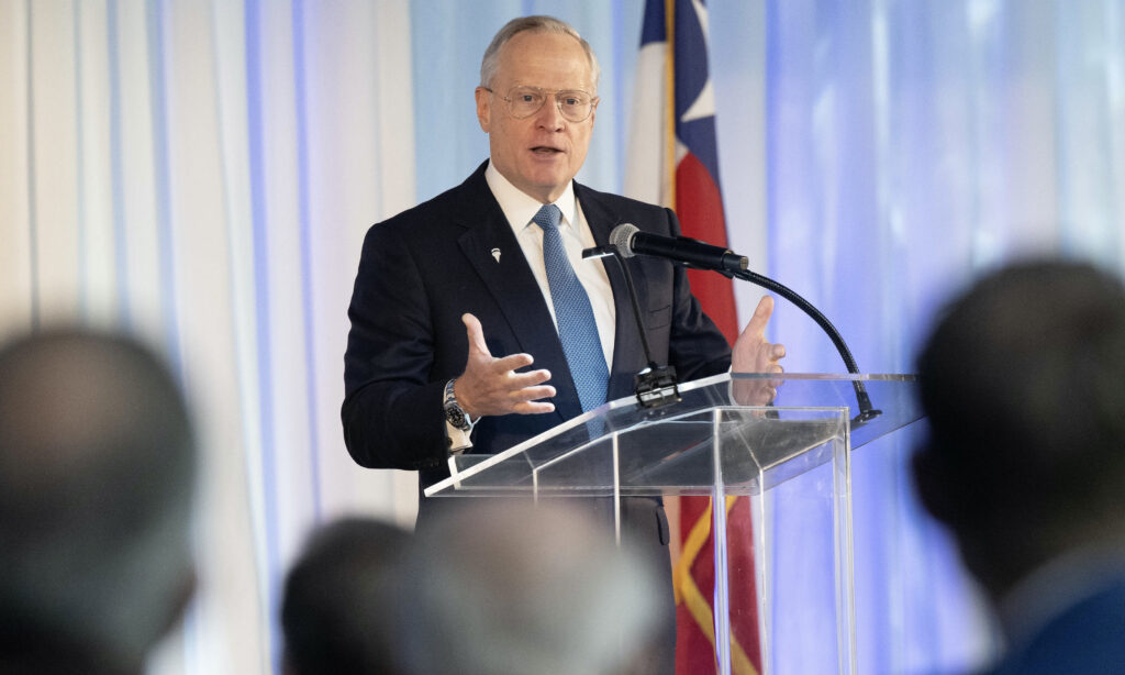 Alliance Airport renamed in honor of H. Ross Perot - Fort Worth ...