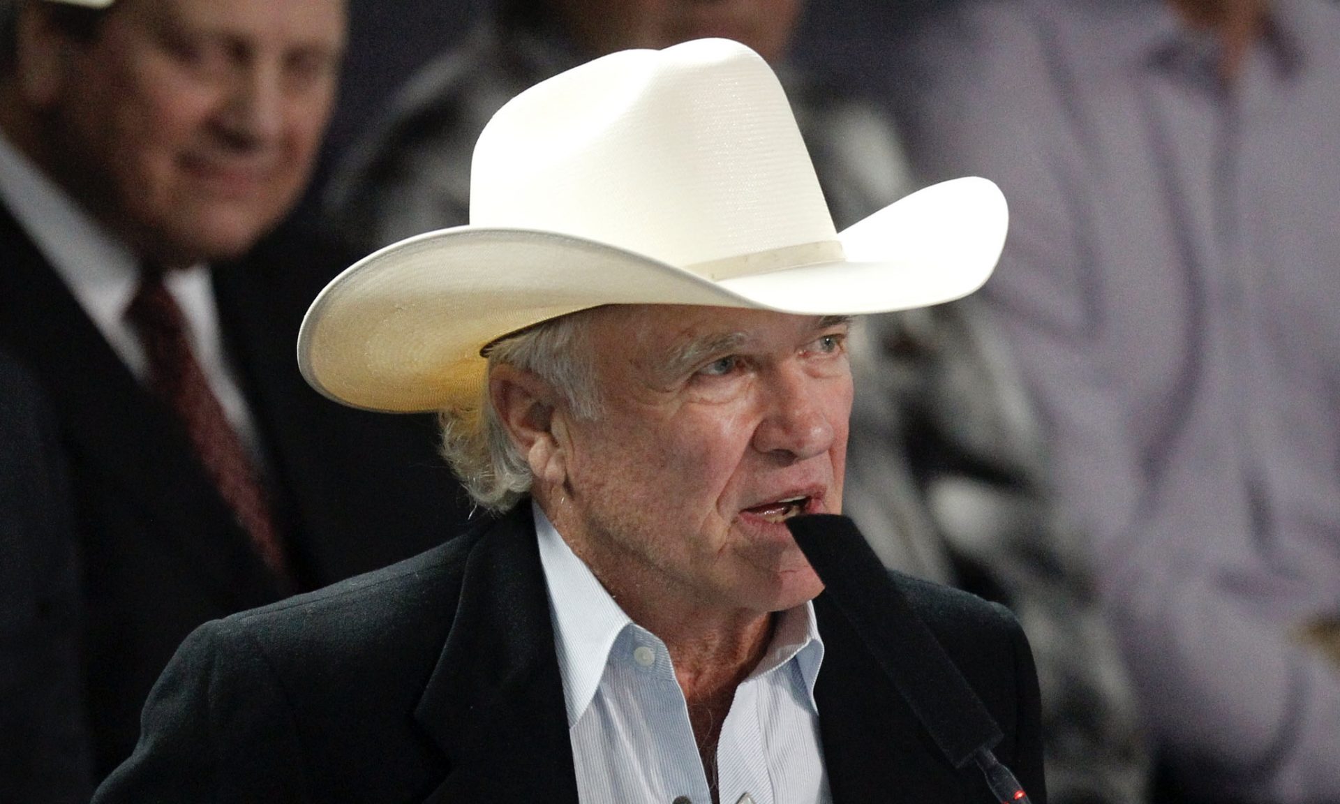 Richard Connor: Not-quite-lookalike aside, rodeo great Larry Mahan was ...